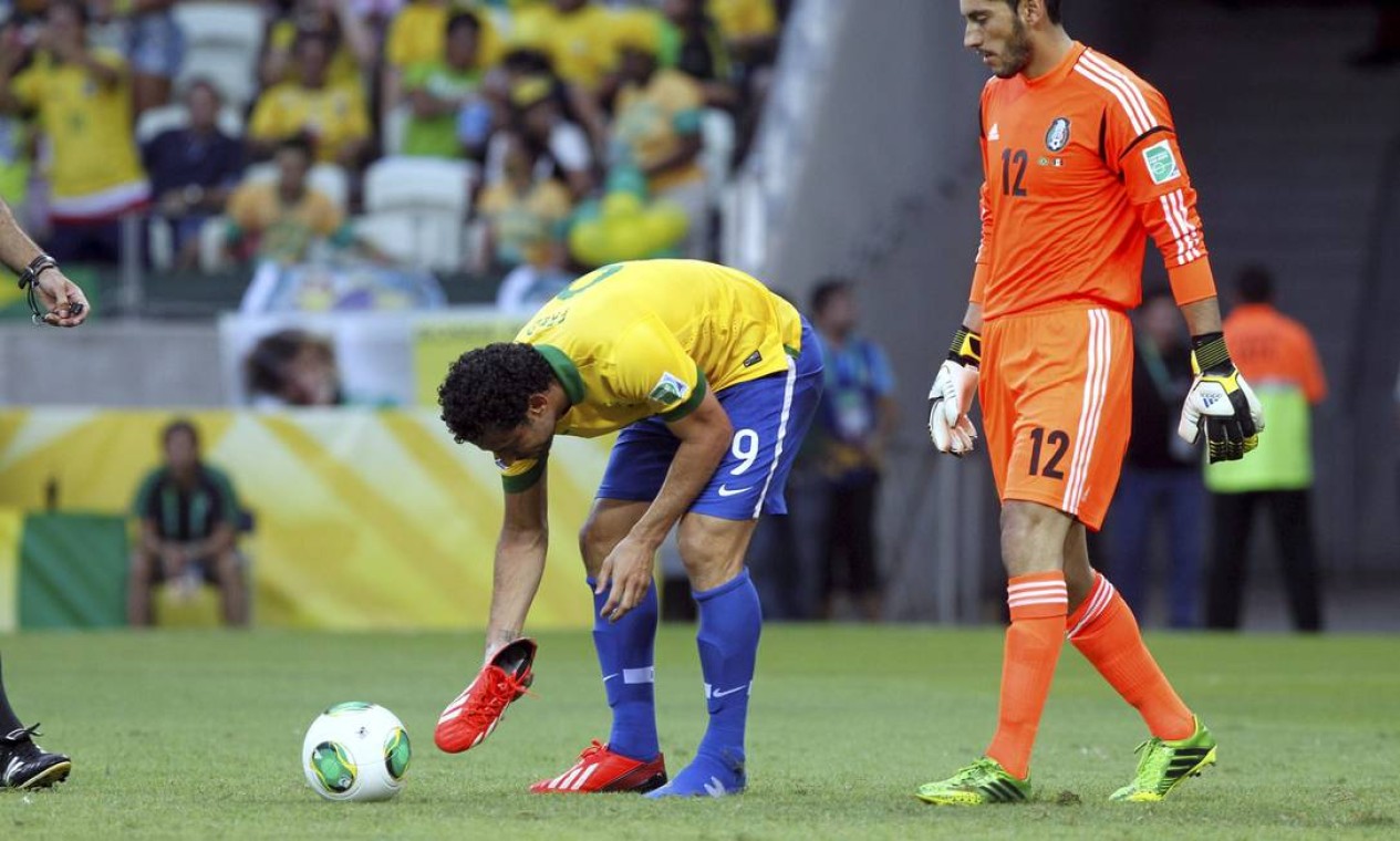 Os melhores momentos de Brasil 2 x 0 México - Jornal O Globo