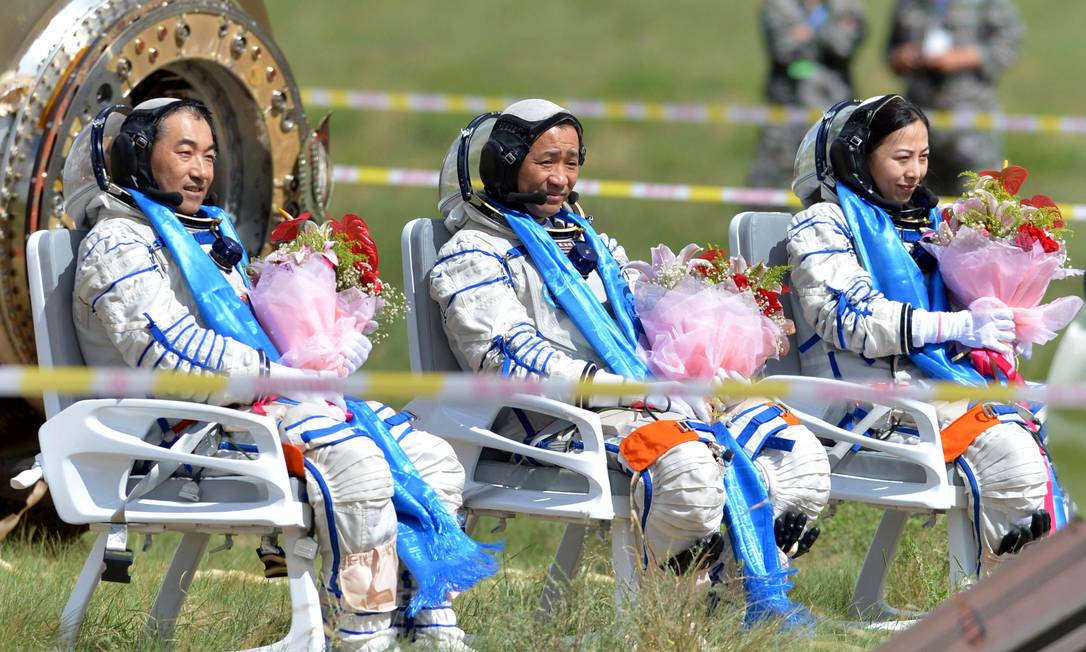 Cápsula espacial da China volta à Terra - Jornal O Globo