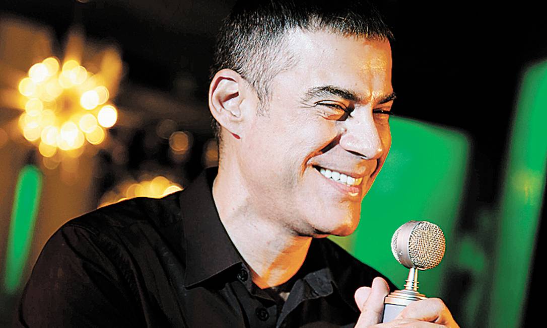 Claudio Botelho volta aos palcos como cantor - Jornal O Globo
