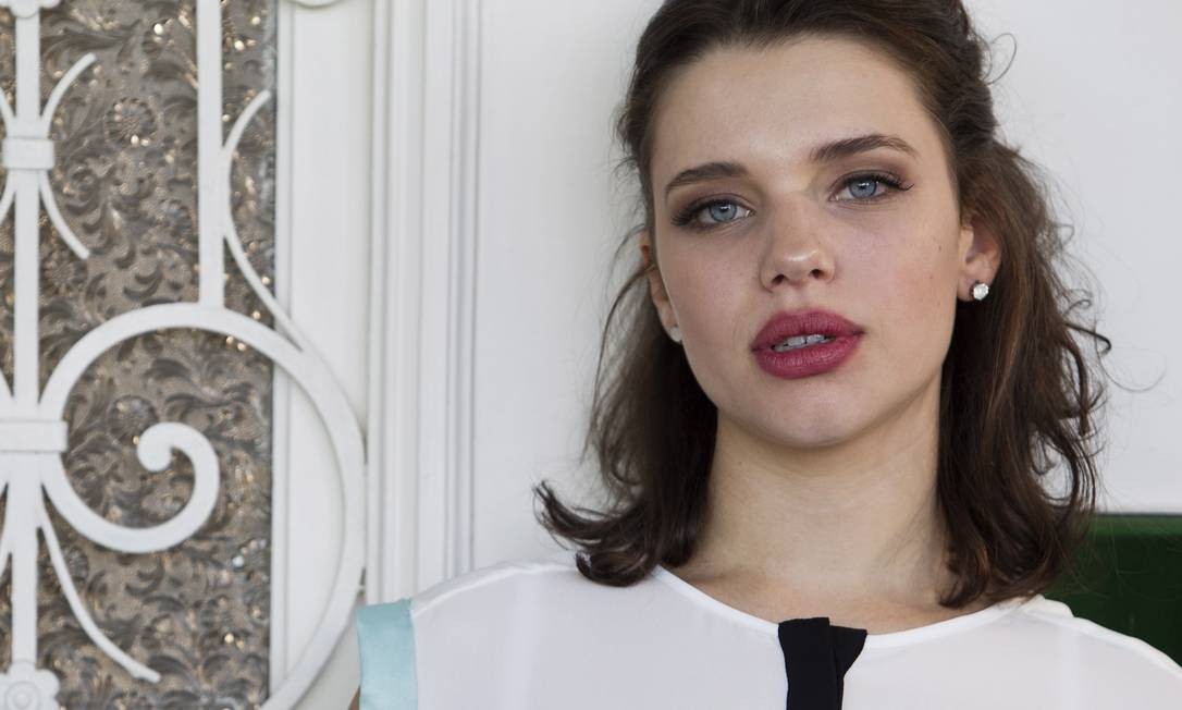 Bruna Linzmeyer conta como construiu a autista Linda de ‘Amor à vida ...