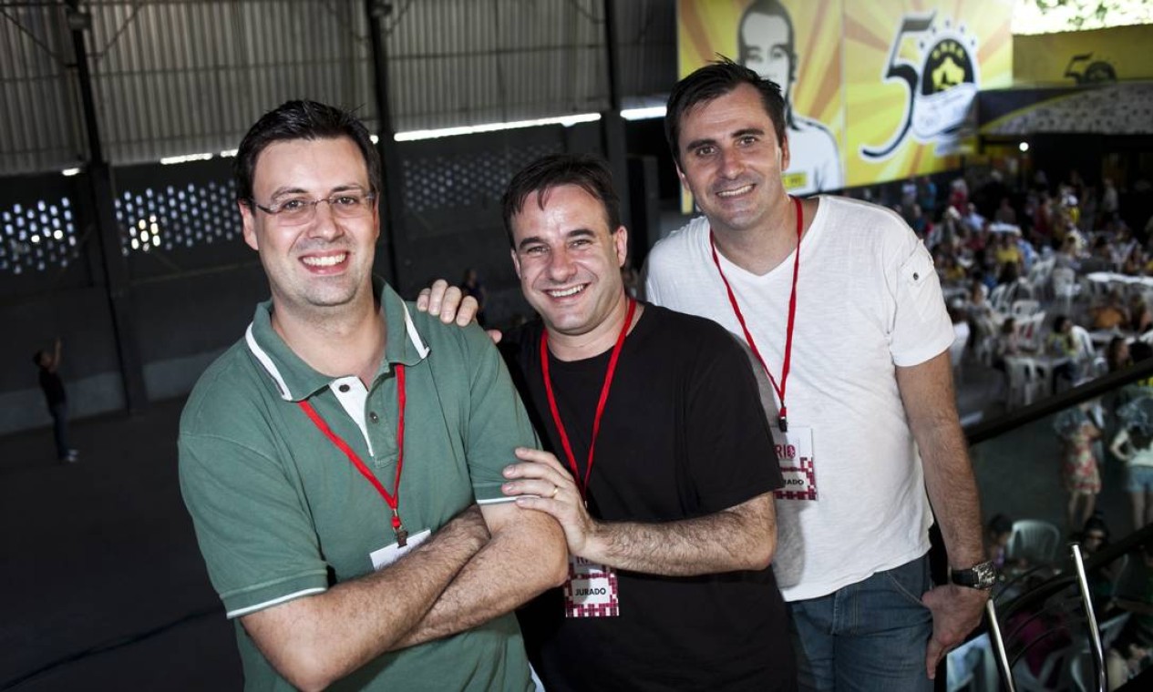 Feijão em dose tripla: Mangueira, São Clemente e Grande Rio - Jornal O ...