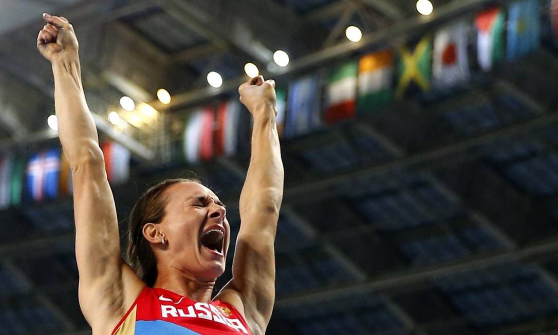 Yelena Isinbayeva é campeã no salto com vara - Jornal O Globo