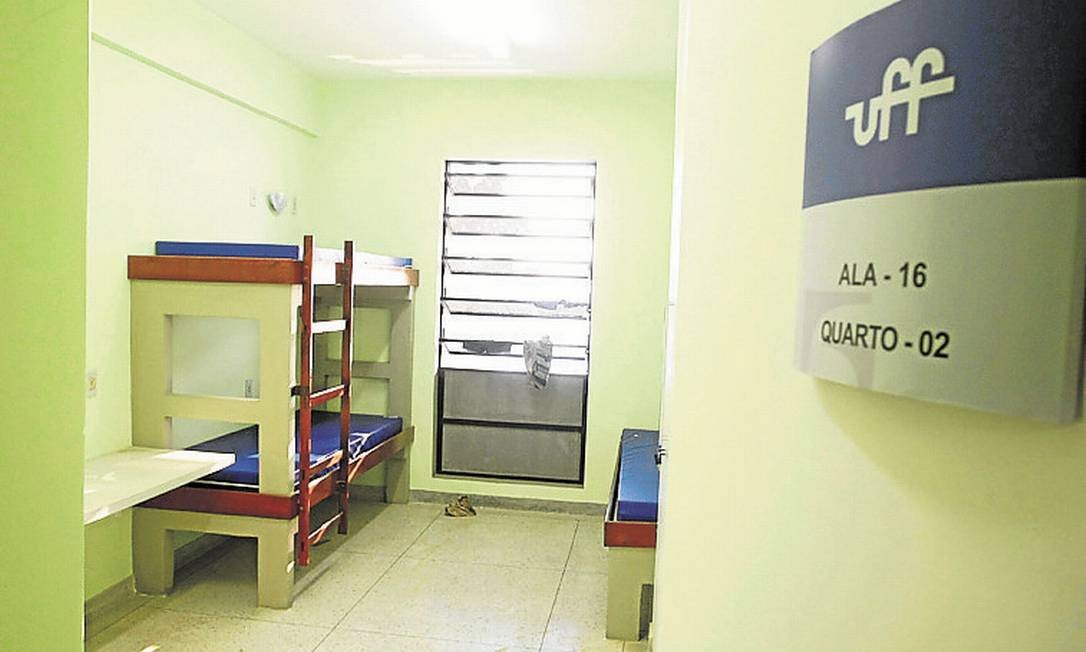 UFF finalmente inaugura alojamento - Jornal O Globo