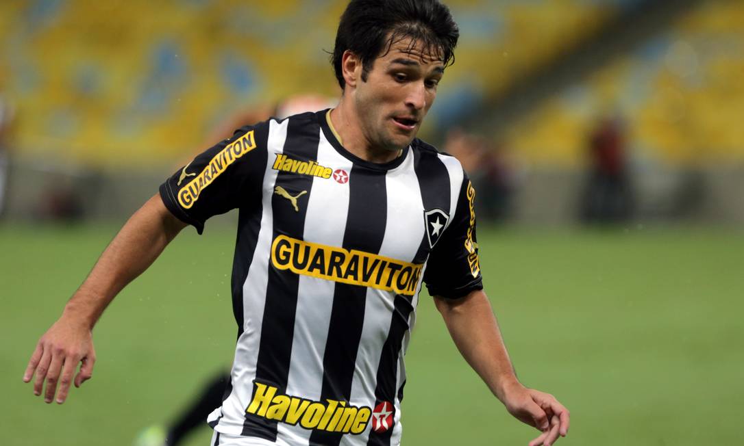Lodeiro ajuda o Botafogo a vencer depois de defender o Uruguai - Jornal ...