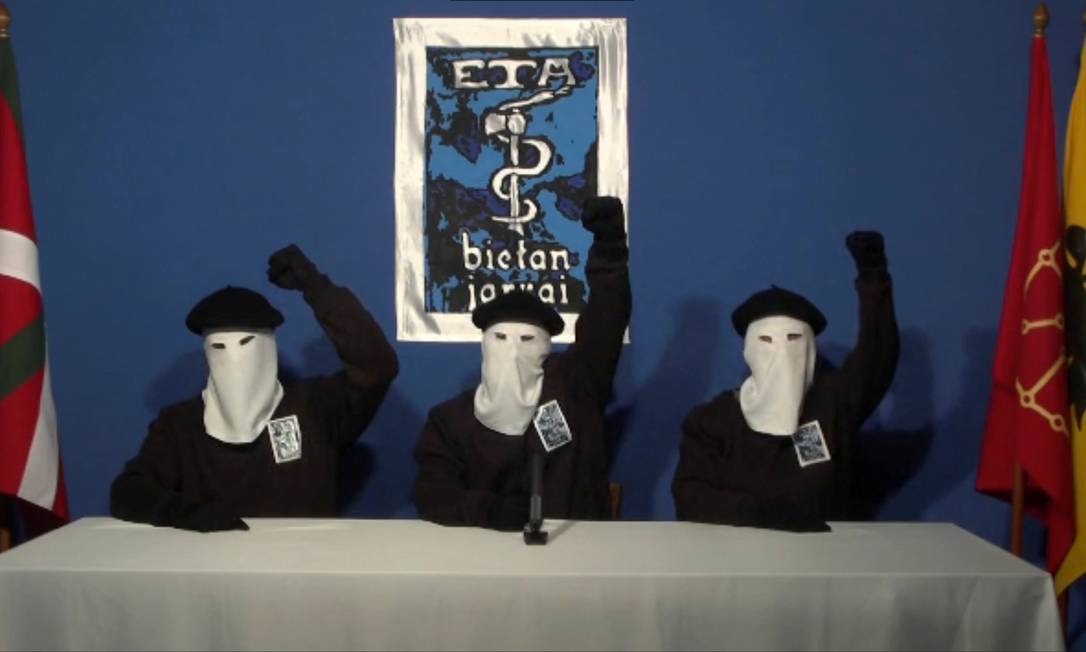 Em carta, ETA anuncia 'dissolução completa de suas estruturas' - Jornal ...