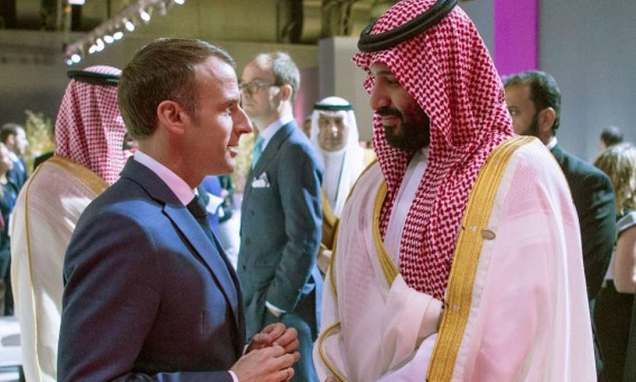 Macron cobra resposta de príncipe saudita sobre caso de jornalista ...