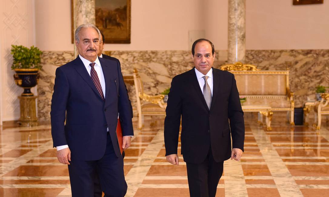 Presidente do Egito se reúne com rebelde que comanda ofensiva na Líbia ...