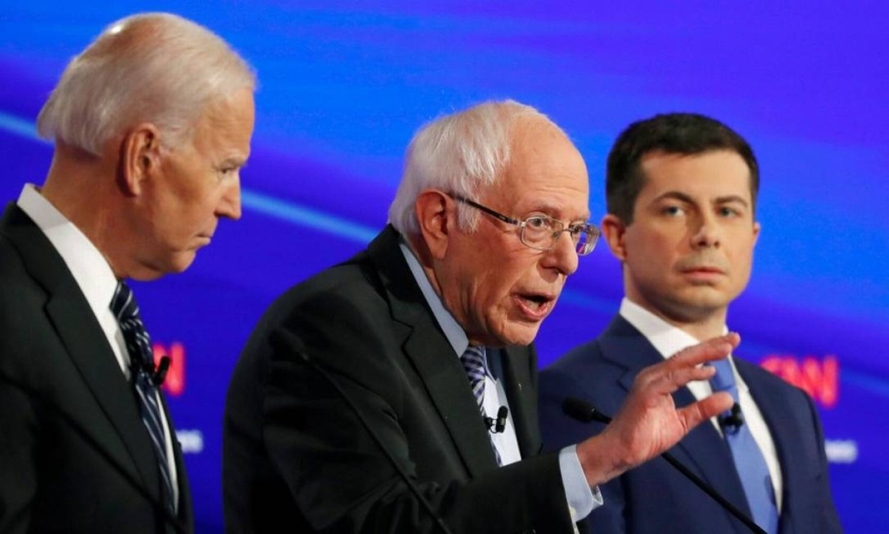 Trocando ataques, Sanders e Buttigieg tentam isolar-se na liderança das ...