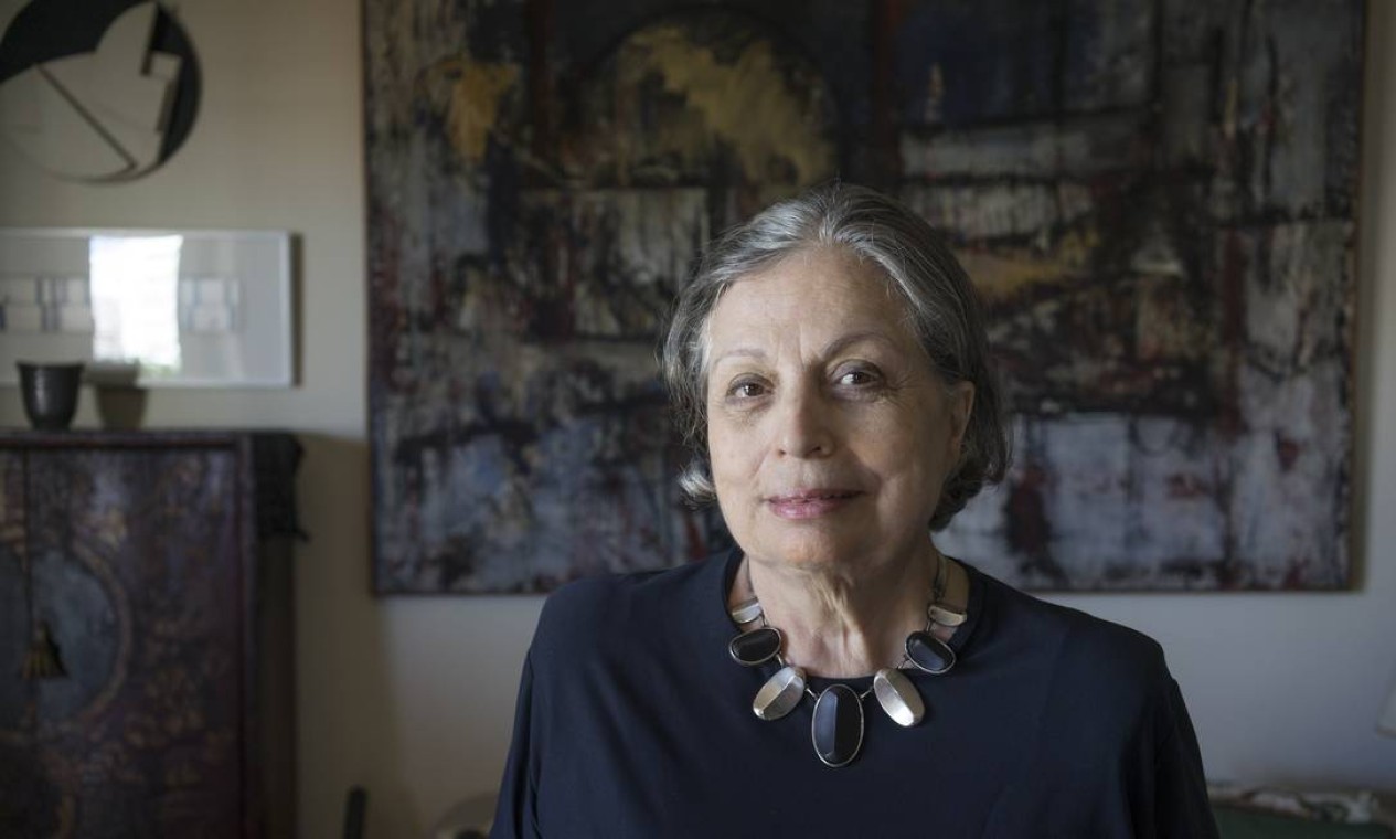 Morre Vera Pedrosa, embaixadora pioneira e poeta da geração mimeógrafo ...