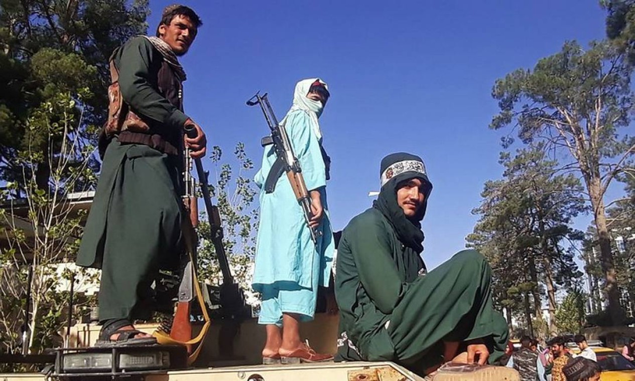 Conheça a história do Talibã, que nasceu e cresceu sobre escombros de ...