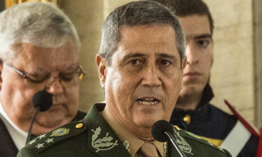 Saiba quem é o general convidado por Bolsonaro para assumir o comando ...