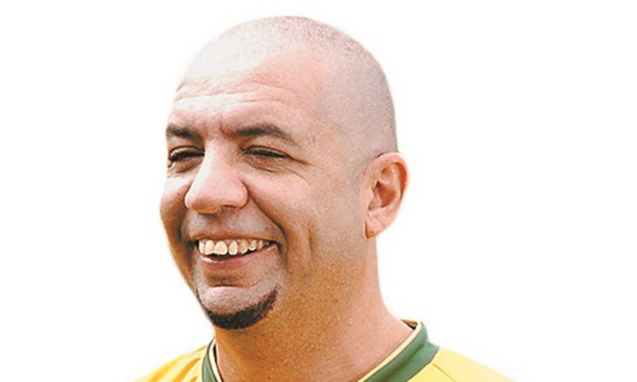 A década sem Bussunda: amigos fazem homenagem com pelada - Jornal O Globo