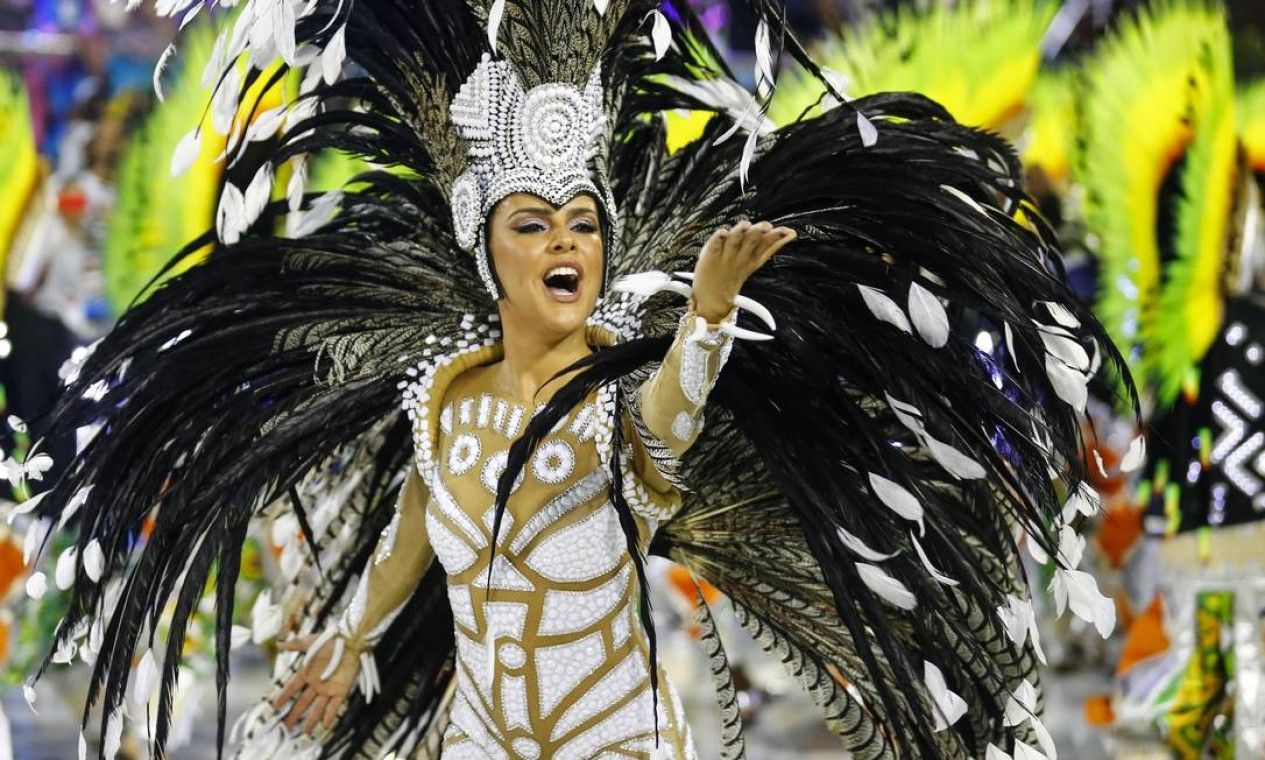 Rainhas do carnaval 2017 desfilam na Sapucaí - Jornal O Globo