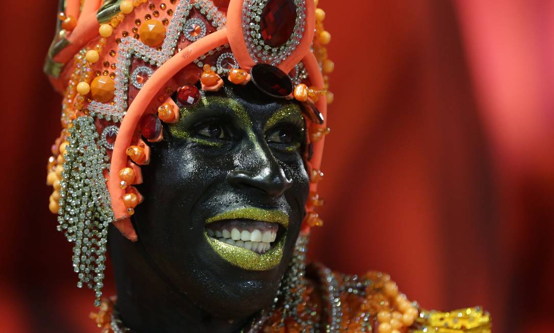 Salgueiro usa 'black face' em integrantes da escola e provoca polêmica ...