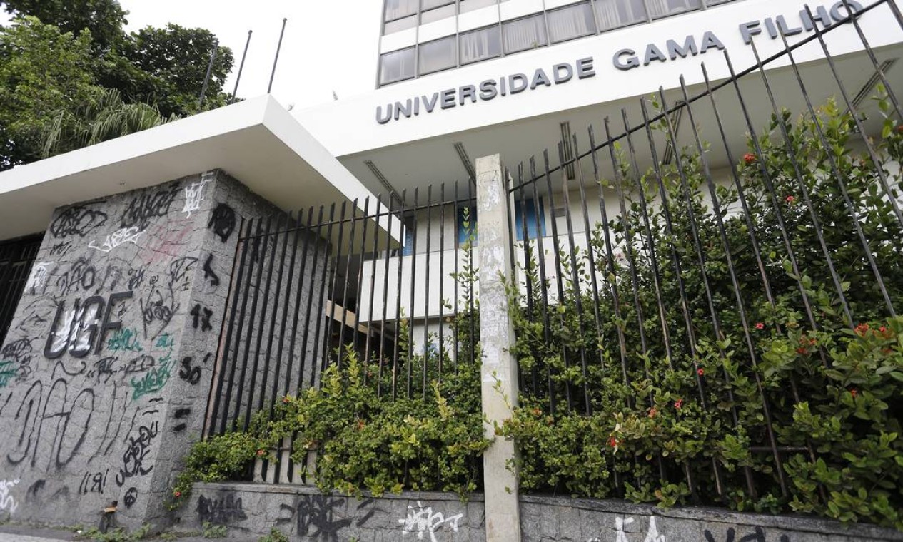 Campus da Universidade Gama Filho está sendo saqueado - Jornal O Globo
