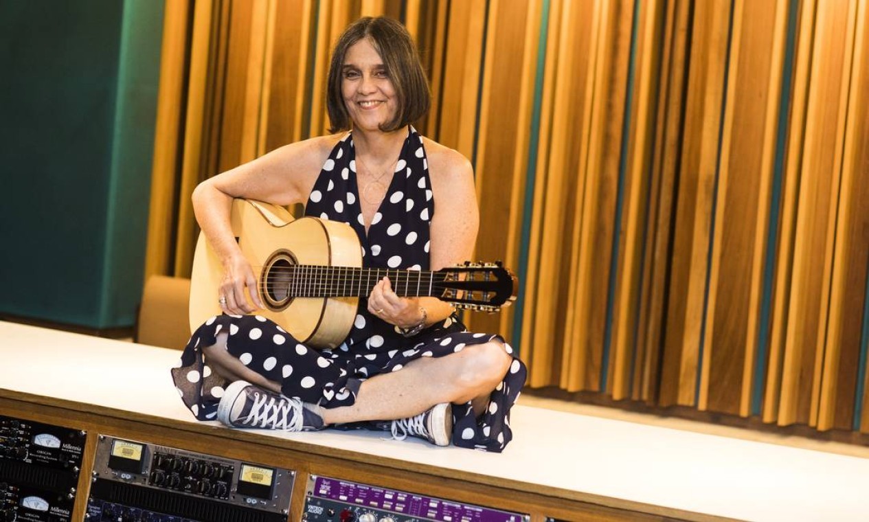 Aos 70, Joyce regrava seu primeiro disco, de 1968, e declara: 'Sou uma ...