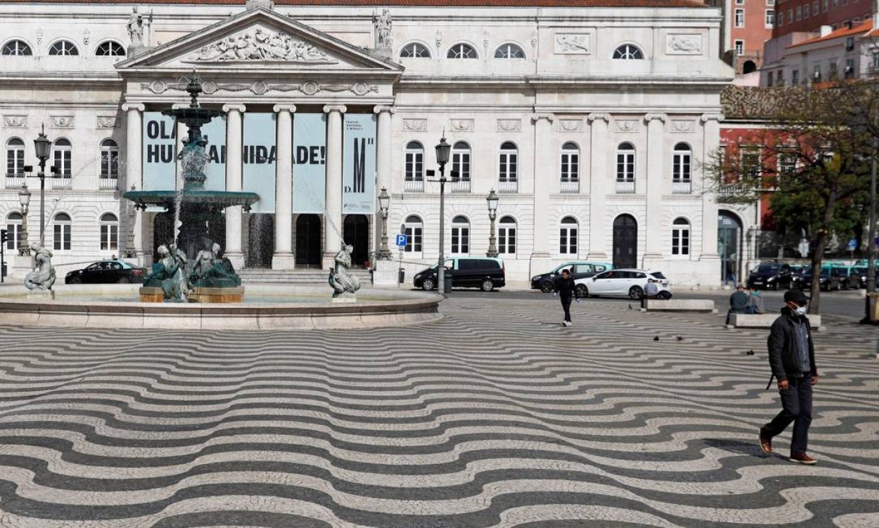 Por medo da cepa Delta, Portugal imporá quarentena a turistas ...